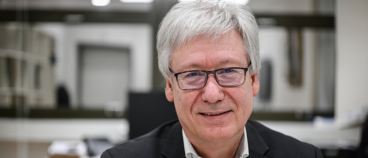 "Wissen so einsetzen, dass es Menschen hilft" - einBLICK - Online ...